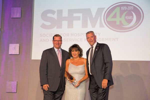 SHFM National Conference 2019: Aramark’s Kline Receives Inaugural Silverstein Award