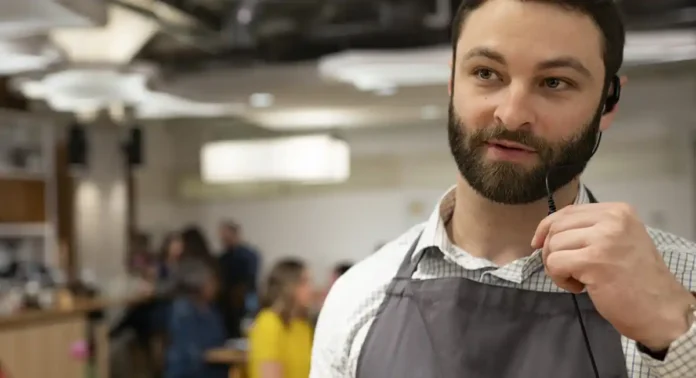 Two-Way Radios Take Restaurant Communication To The Next Level